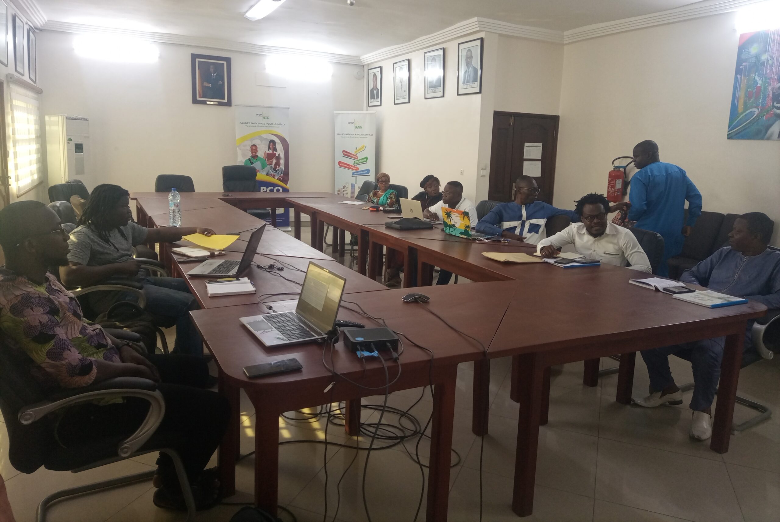 Validation du rapport provisoire de l’Evaluation de la phase pilote du P2RDE - Stat'lab Afrique ...